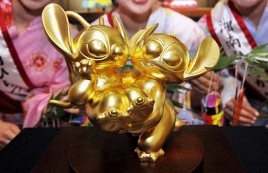 Pure gold Stitch, Angel characters displayed in Tokyo