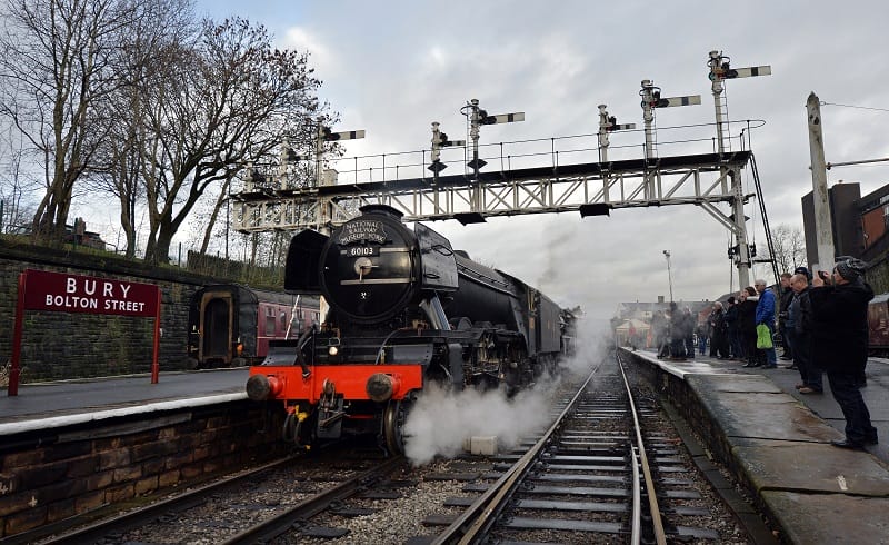 Restored ‘Flying Scotsman’ Runs the Rails
